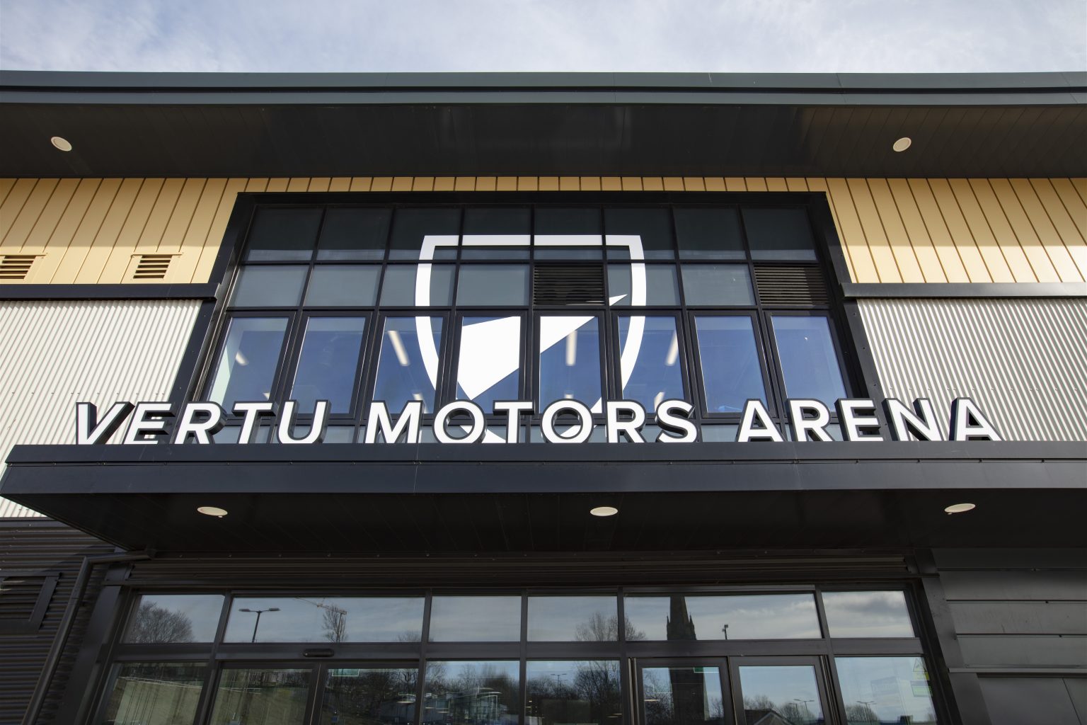 New Name Signage Completed – Newcastle Eagles