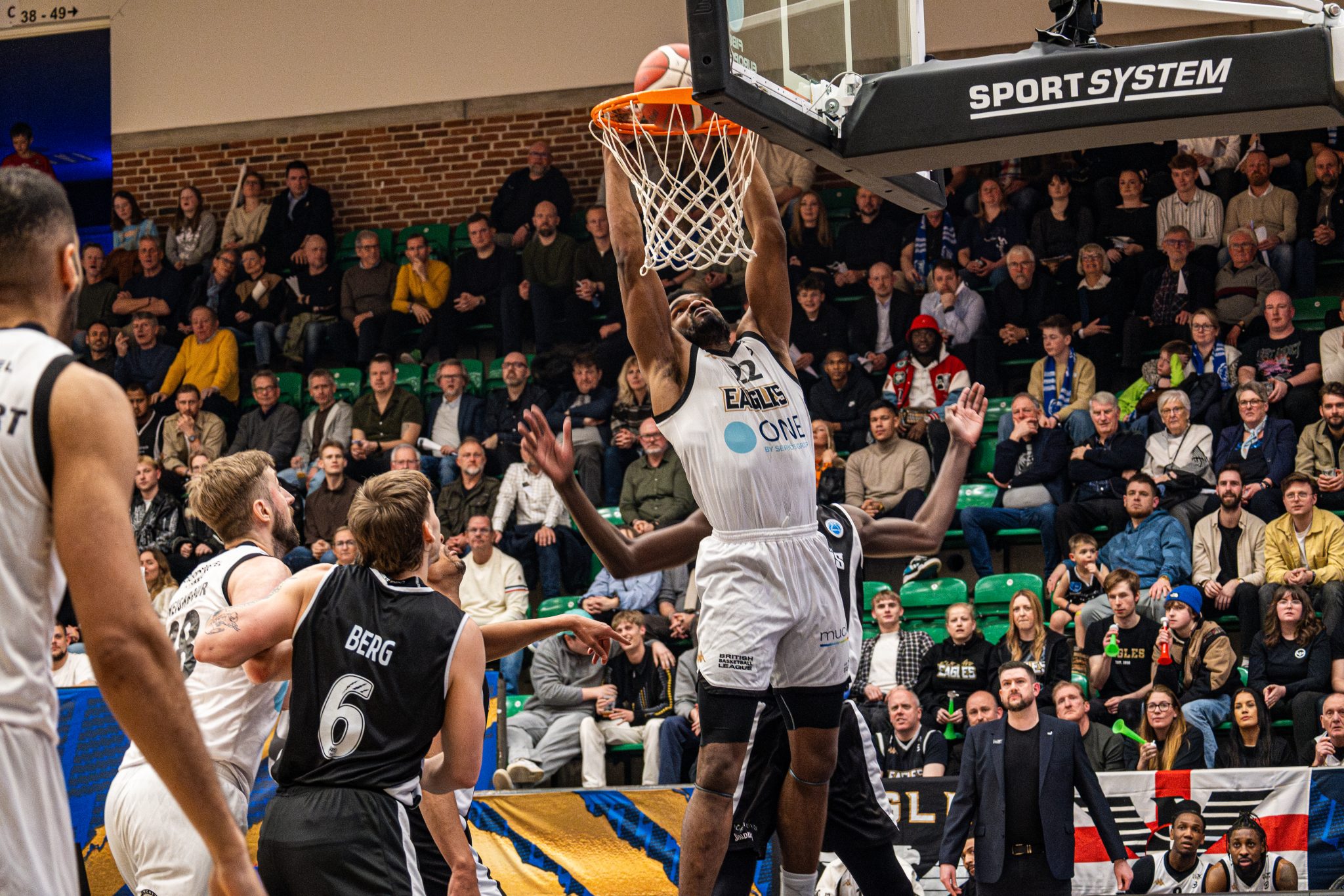 Malcolm In The Middle – Newcastle Eagles