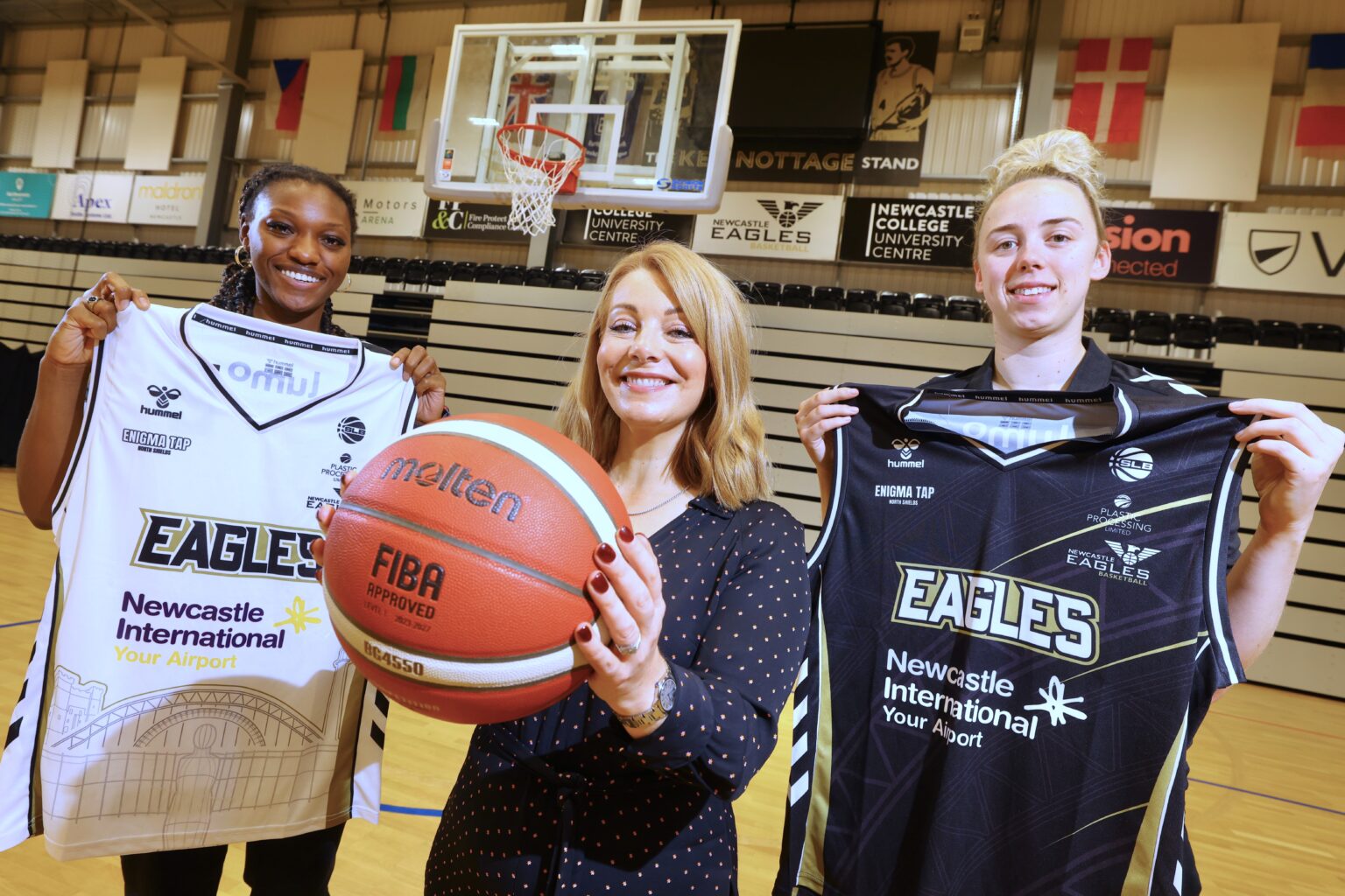 Chloe On Court With Super Support – Newcastle Eagles